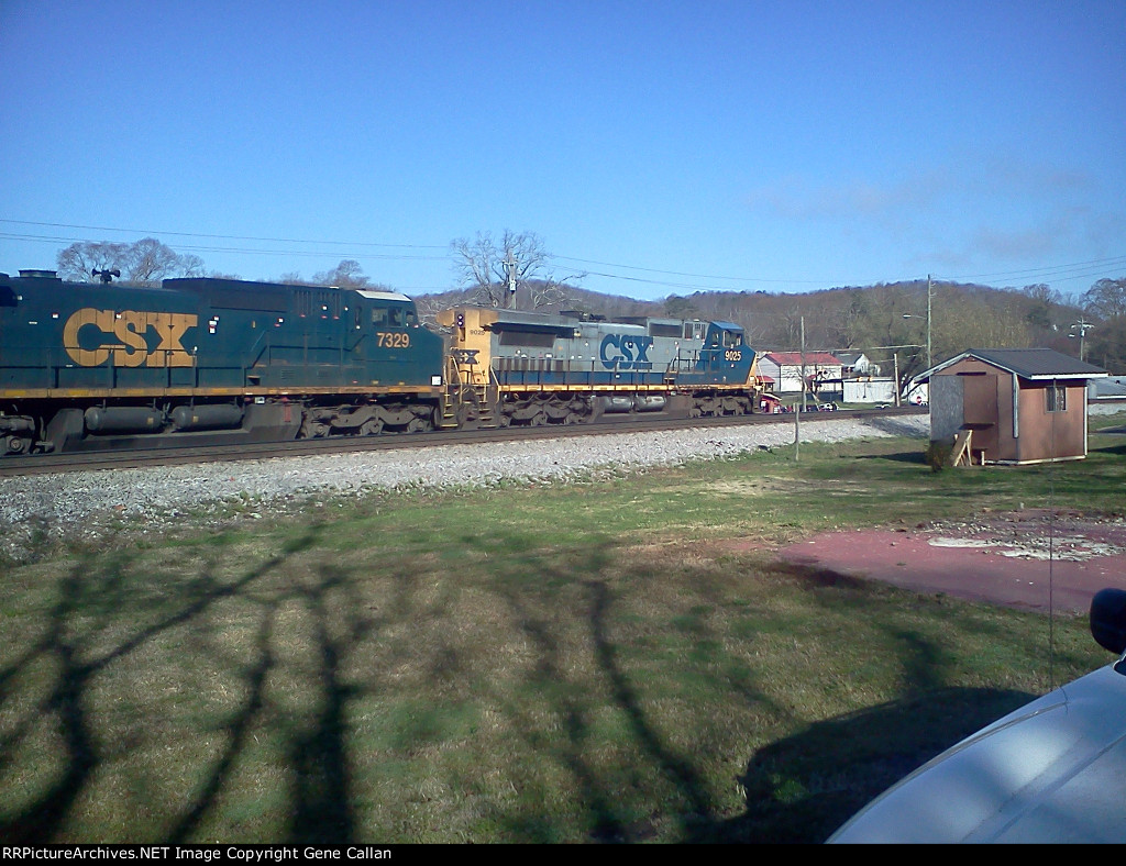 CSX 9025 and CSX 7329